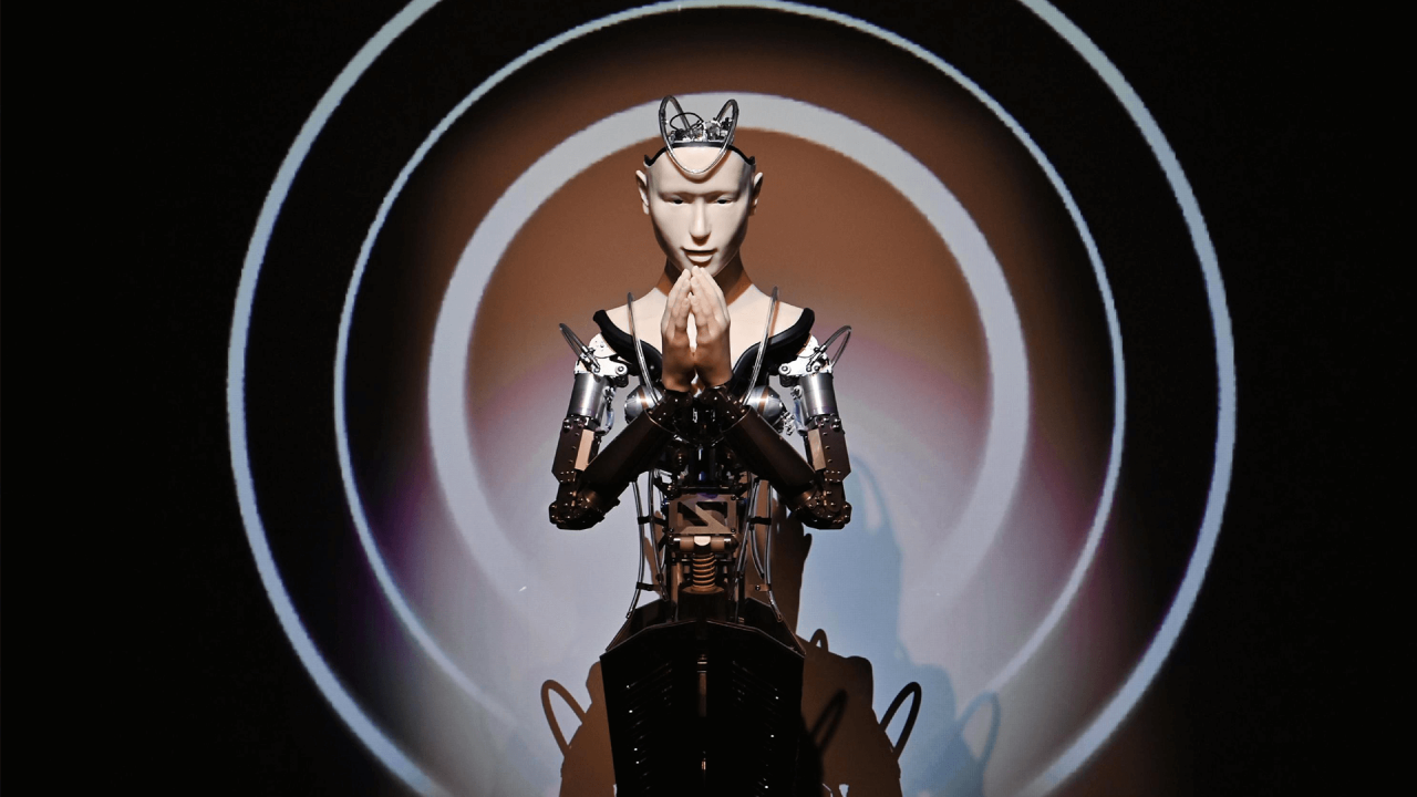 Playing God: Android Priest in Japan? - The Prestige Magazine