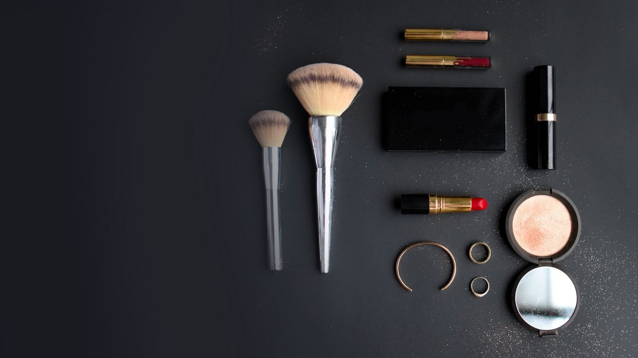 Makeup and Cleansing Routines of the Rich and Famous - The Prestige ...